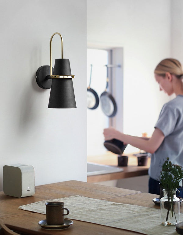 Regina - Modern Wall Sconce – Hadley