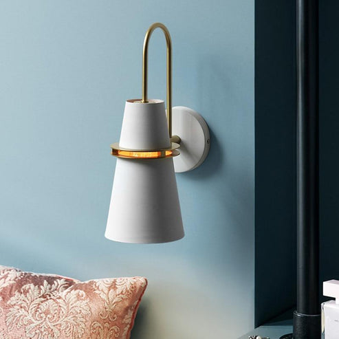Regina - Modern Wall Sconce – Hadley